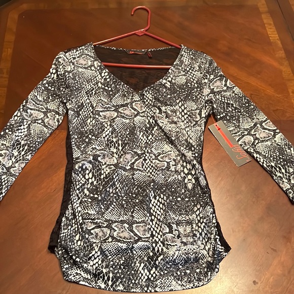 sofia by sofia vergara | Tops | Sofia Vergara Nwt Top | Poshmark